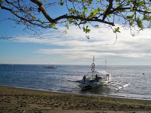 Mikes’s Dauin Beach Family Resort | Philippines